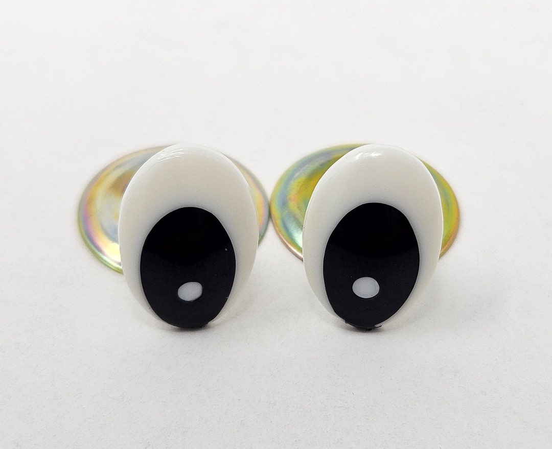 Zim's Vintage 12mm Black & White Oval Comical Cartoon Plastic Safety ...