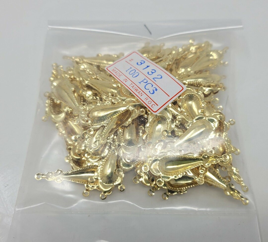 Bulk Pack of 100 Pcs Gold Tone Metal Drop Centerpiece Pendants With 5 ...