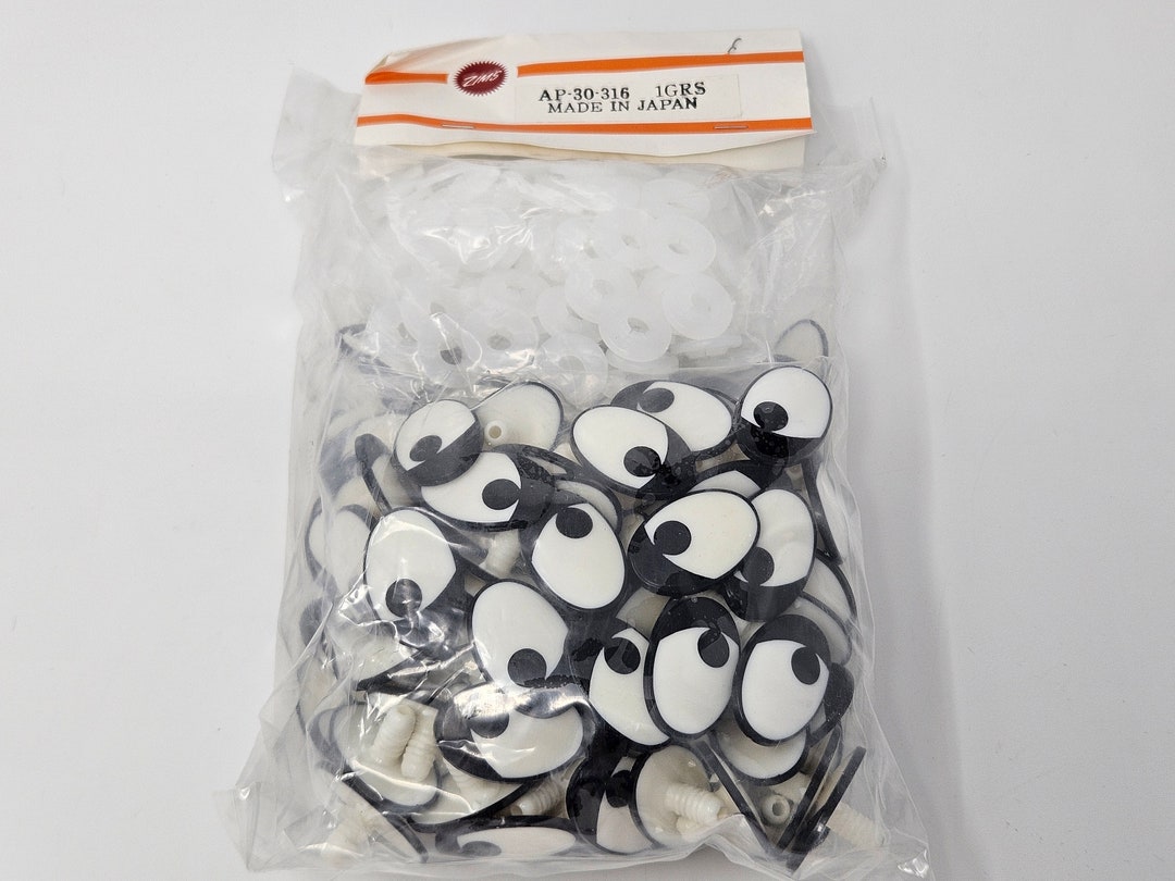 Bulk Pack Zim's Vintage 30mm Black & White With Lid Oval Comical ...