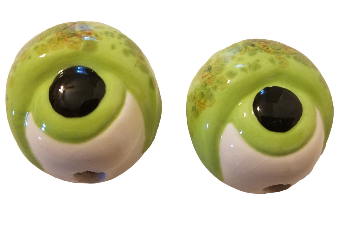 1 Pair of Vintage Ceramic Frog Eyes Beads for Hanging Macrame Frog King ...
