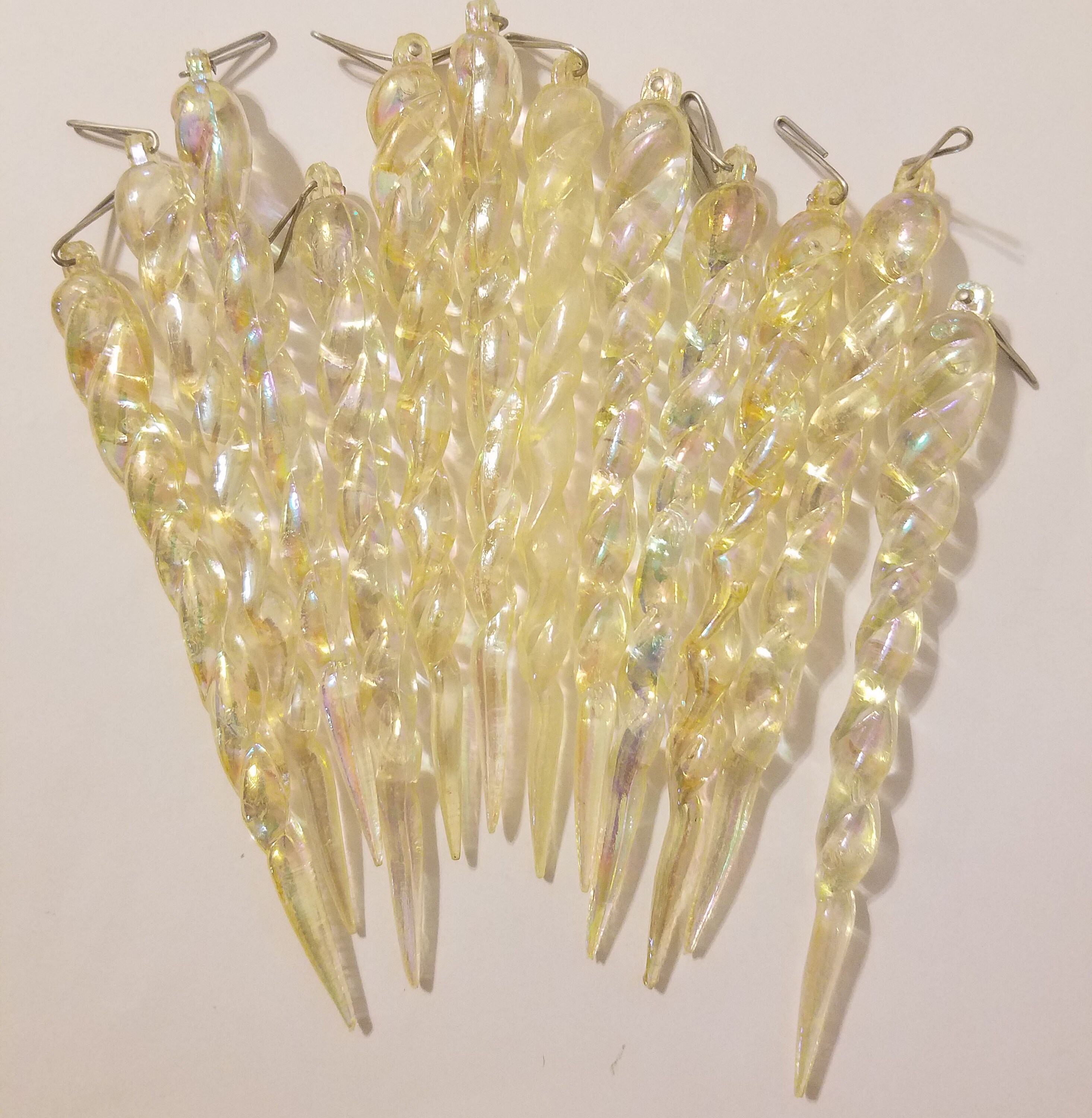 Pack of 12 Vintage Iridescent Plastic Icicle 5" Christmas Tree ...