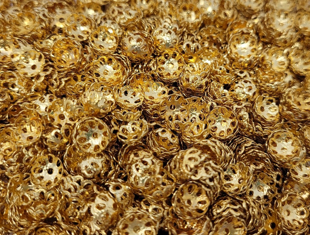 Pack of 50 Tiny Silver or Gold Tone Metal Filigree Bead Caps 7mm Round ...