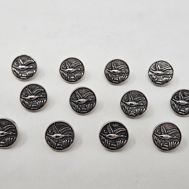 Bird Sewing Buttons - Etsy