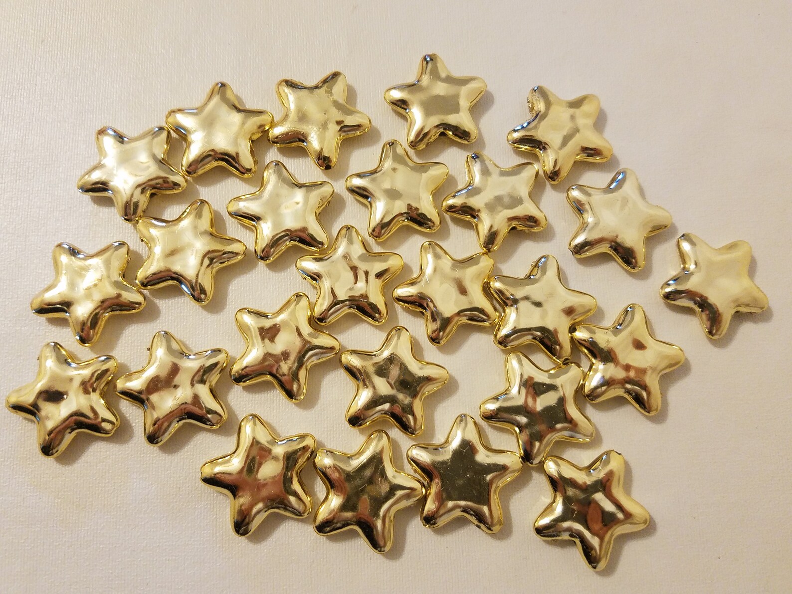 Pack of 50 Shiny Metallic Puffy Star-shaped Plastic Beads | Etsy