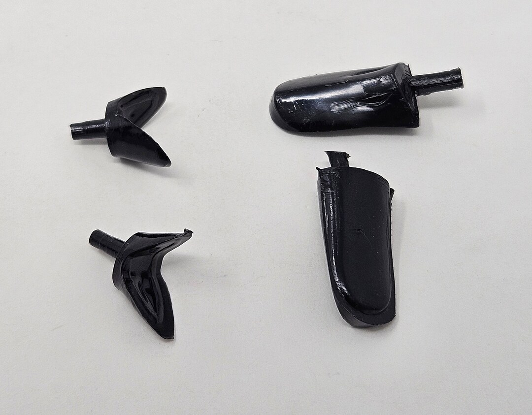 Zim's Vintage Small Black Plastic Bird Beak or Bill, Open or Closed ...