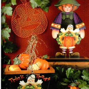 Honey Bees & Holly Leaves Kay Quist Decorative Painting Book Seasonal ...