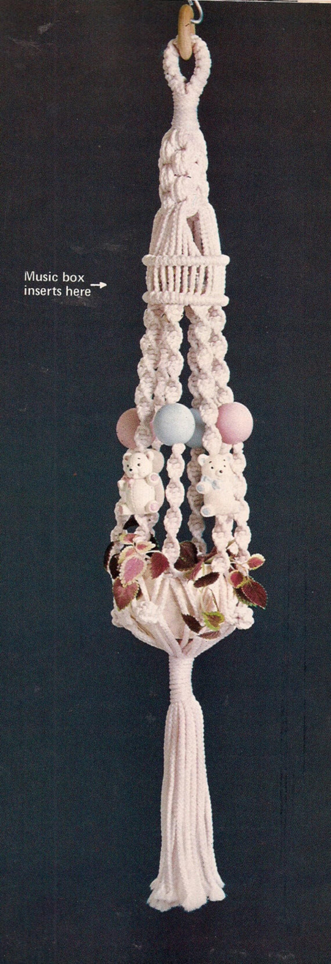 Craft Book: MM122 Macrame Moods Patterns & Instructions | Etsy