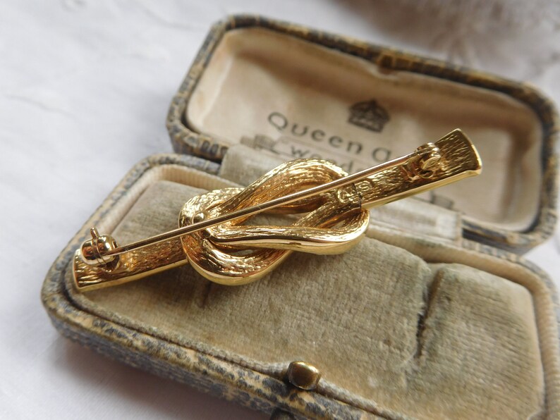 Beautiful Vintage 1980s Gold Tone REEF Knot Brooch With - Etsy
