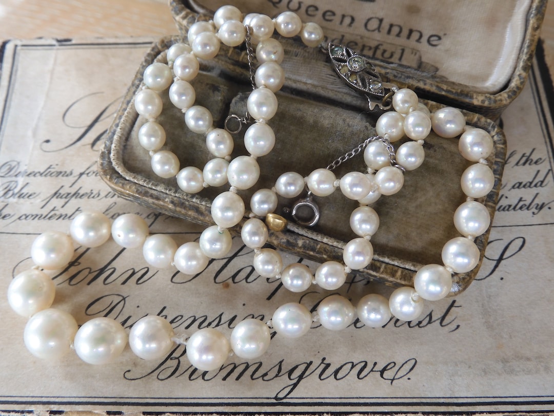 Lovely Art Deco Single Strand PEARL Bead Necklace With Beautiful ...