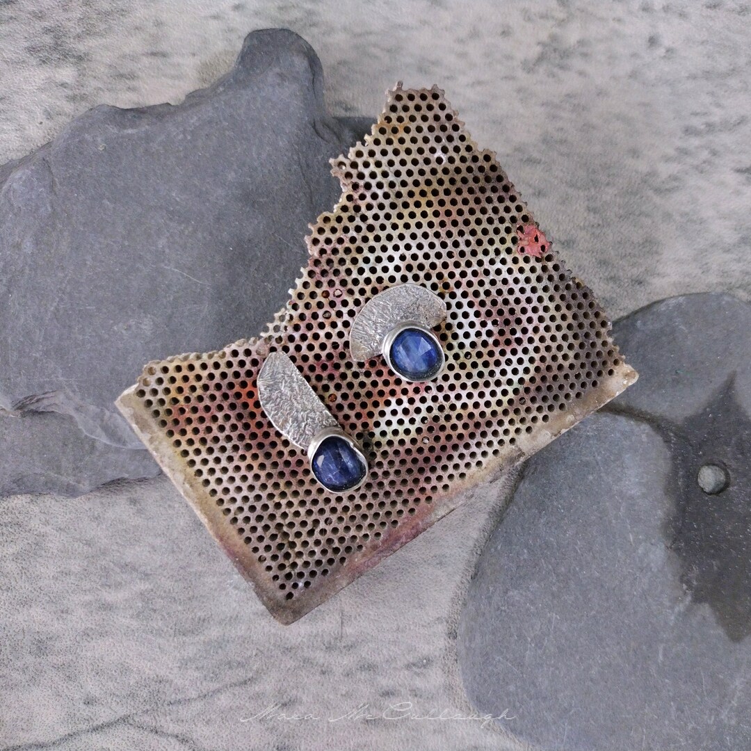 Blue Eyes Solid Reticulated Sterling and Faceted Blue Kyanite Post ...
