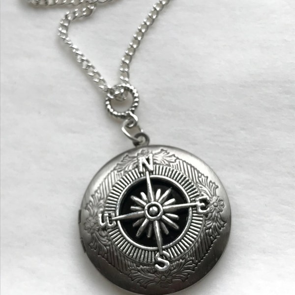 Compass Locket - Etsy