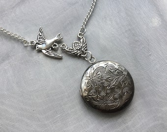 Hummingbird Locket - Etsy