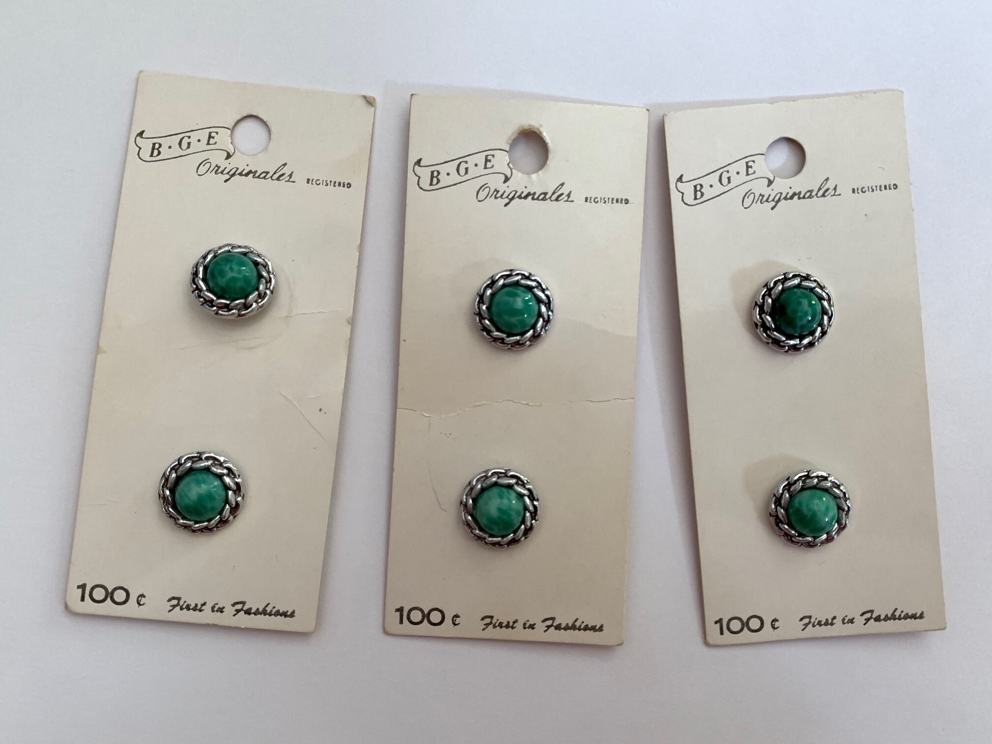 Vintage BGE Originales Green Domed Buttons With Silver Tone Rope ...