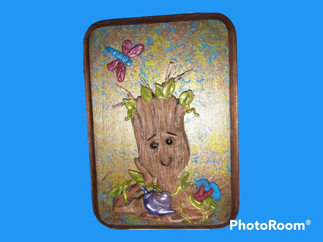 Baby Groot (fall Background) - Etsy