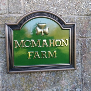 Shamrock, Ireland, Irish House Name Sign With Green Background,shamrock ...