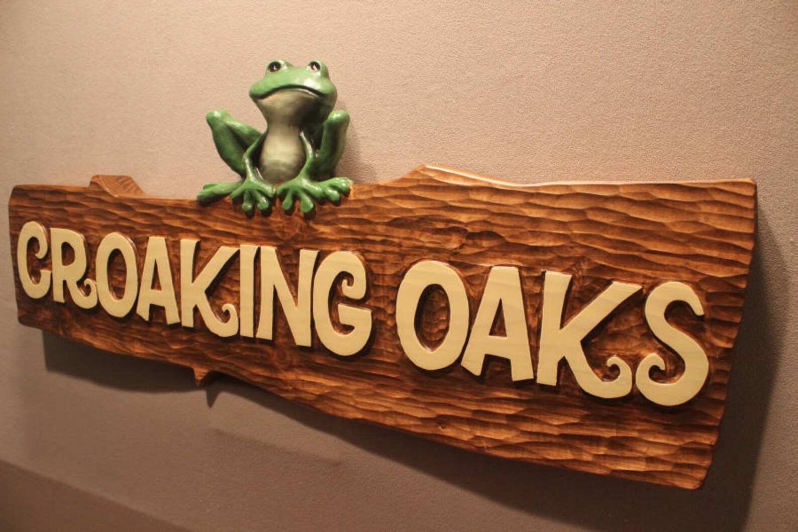 CARVED WOODEN SIGNS | Frog Signs | Cabin Signs | Vacation Home Signs ...