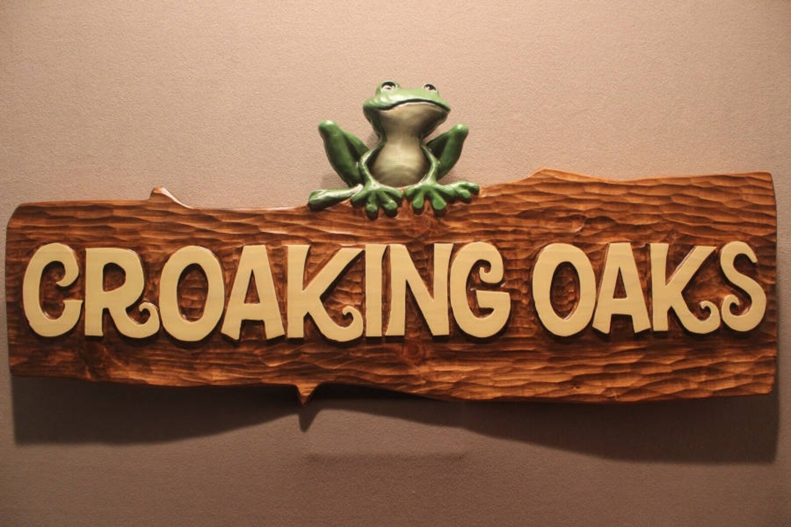 CARVED WOODEN SIGNS | Frog Signs | Cabin Signs | Vacation Home Signs ...