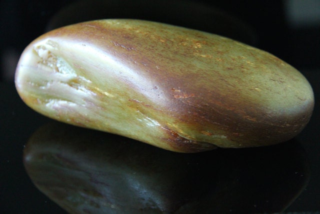Certified Chinese Hetian River Nephrite Jade Pebble. With SKIN 1375 ...