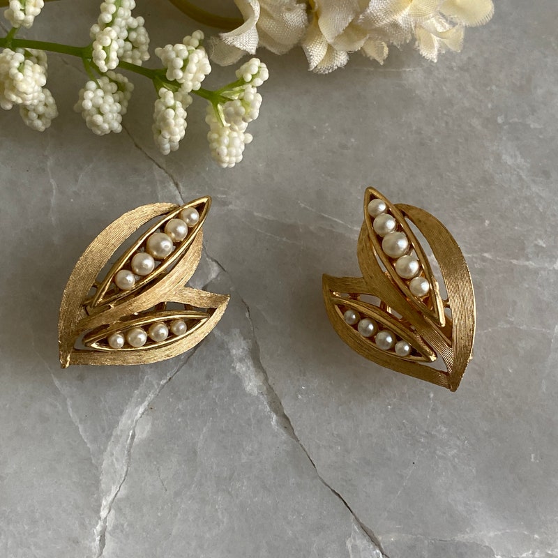 Trifari Clip Earring - Etsy