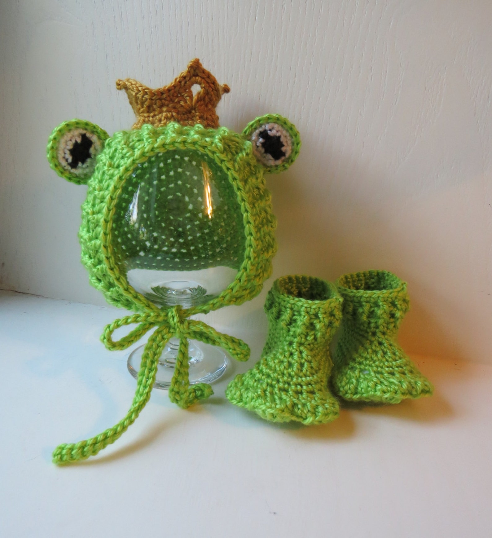 Frog Prince Photo Prop Frog Character Bonnet and Booties Set - Etsy