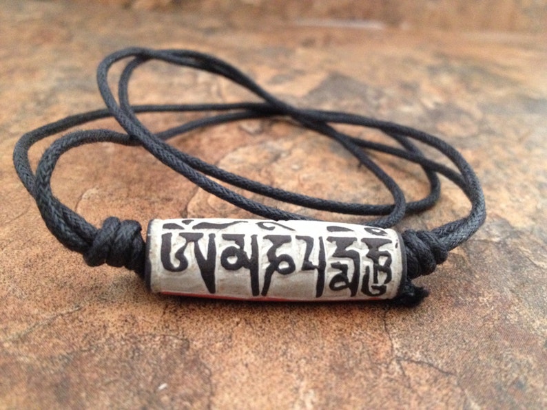 Tibetan Buddhist Om Mani Padme Hum Mantra Hand Carved Stone | Etsy Tibetan Buddhist Om Mani Padme Hum Mantra Hand Carved Stone | Etsy
