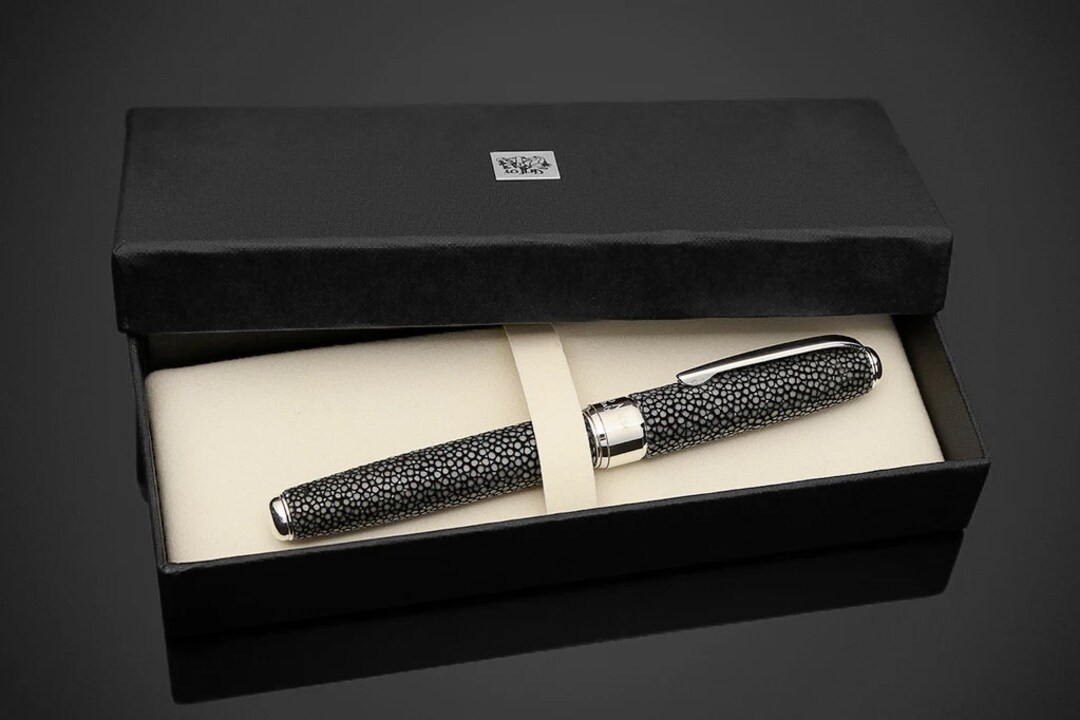 Volcano Gray Stingray Leather Rollerball Pen With Solid Silver 925 Grip ...