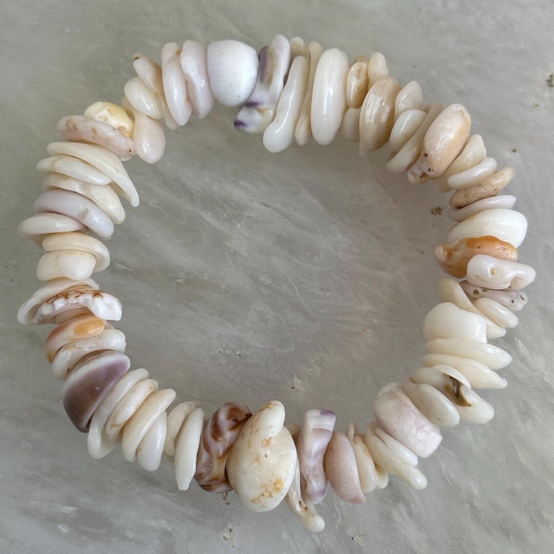 Hawaiian Puka Shell Stretch Bracelet - Etsy