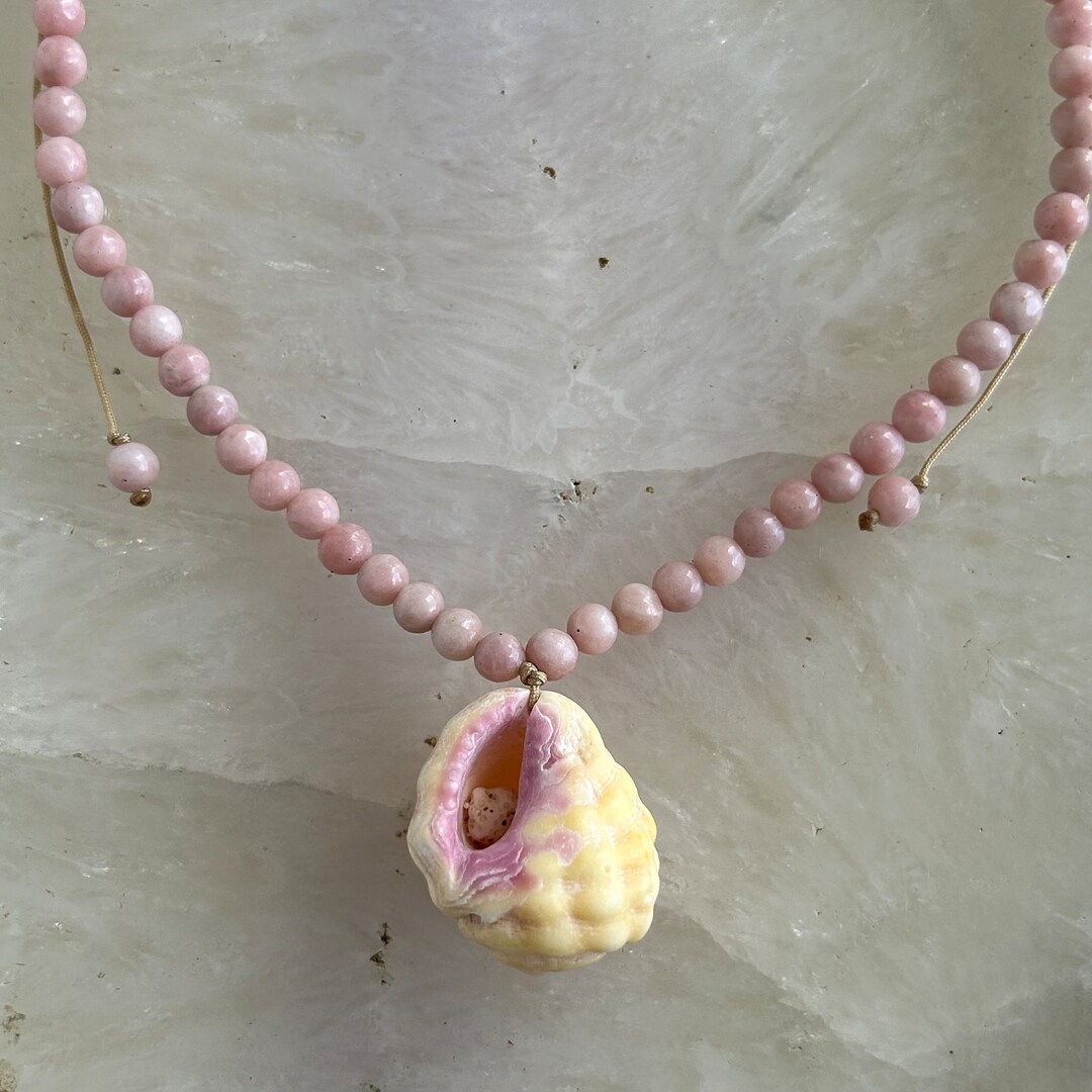 Hawaiian Shell and Gemstone Adjustable Necklace - Etsy