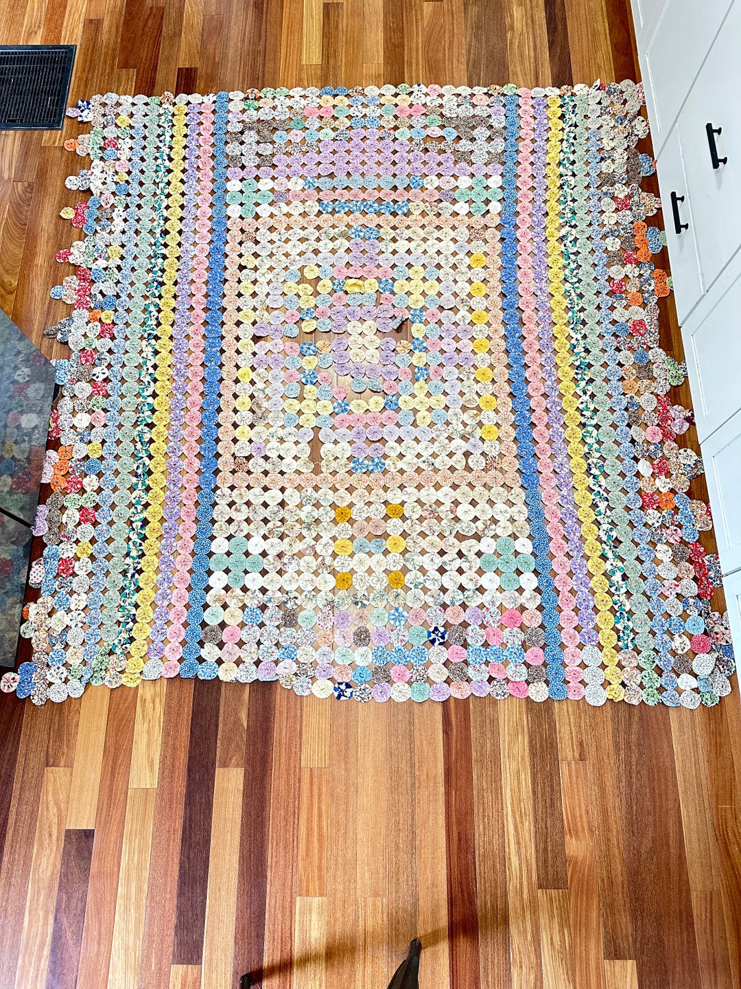 1940s Vintage Yoyo Quilt Handmade Authentic Bed Cover 84 by 86, About 7 ...