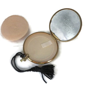 Vintage Volupte Compact, Gold Tone Round Made in USA, Mid Century ...