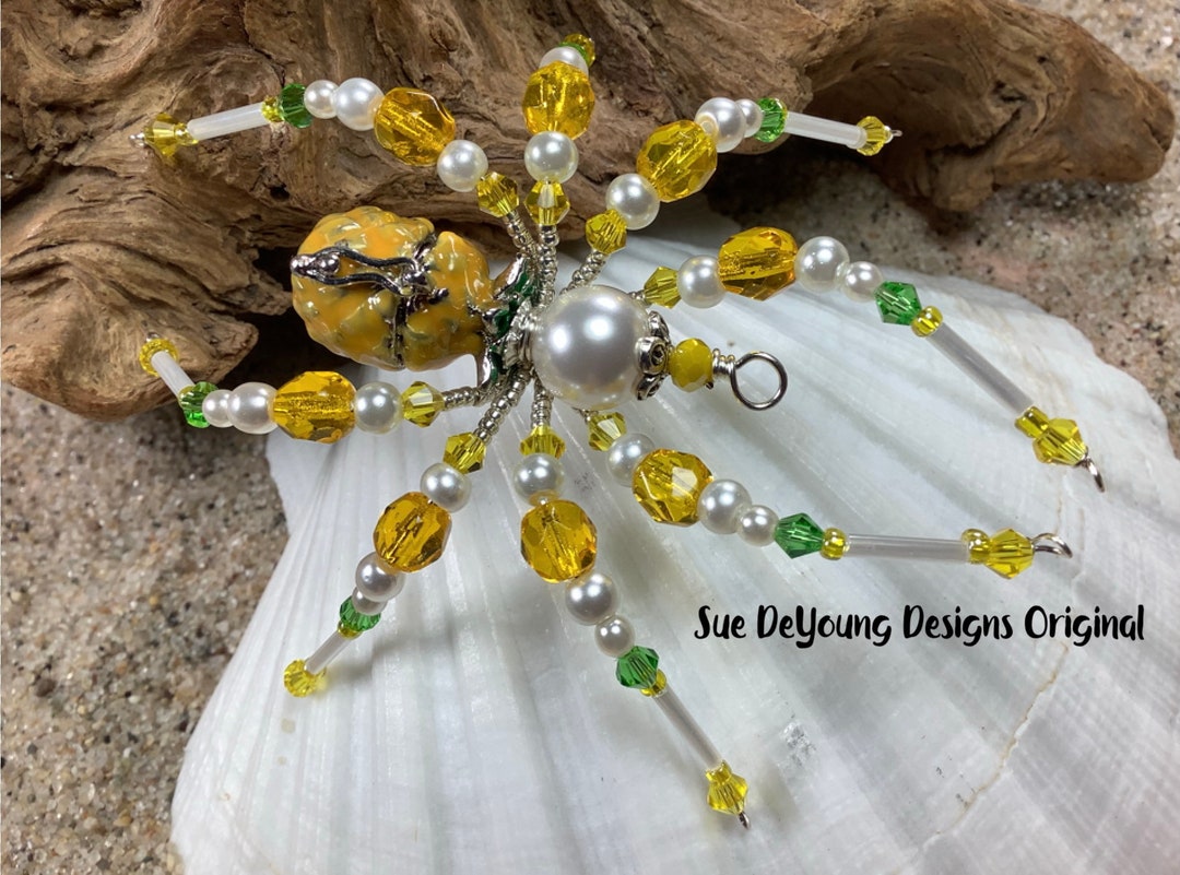 Pineapple N Pearl Beaded Spider Keep A Dream Spider Prayer Box - Etsy