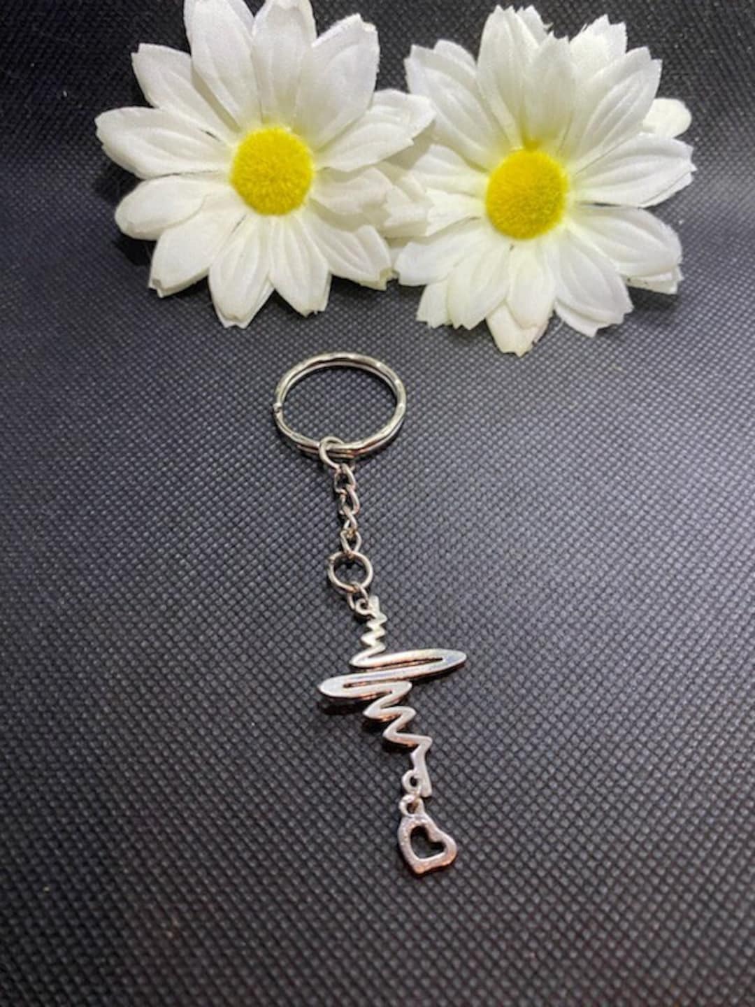 Beating Heart - Heartbeat - Keychain, Backpack or Purse Charm, Zipper ...