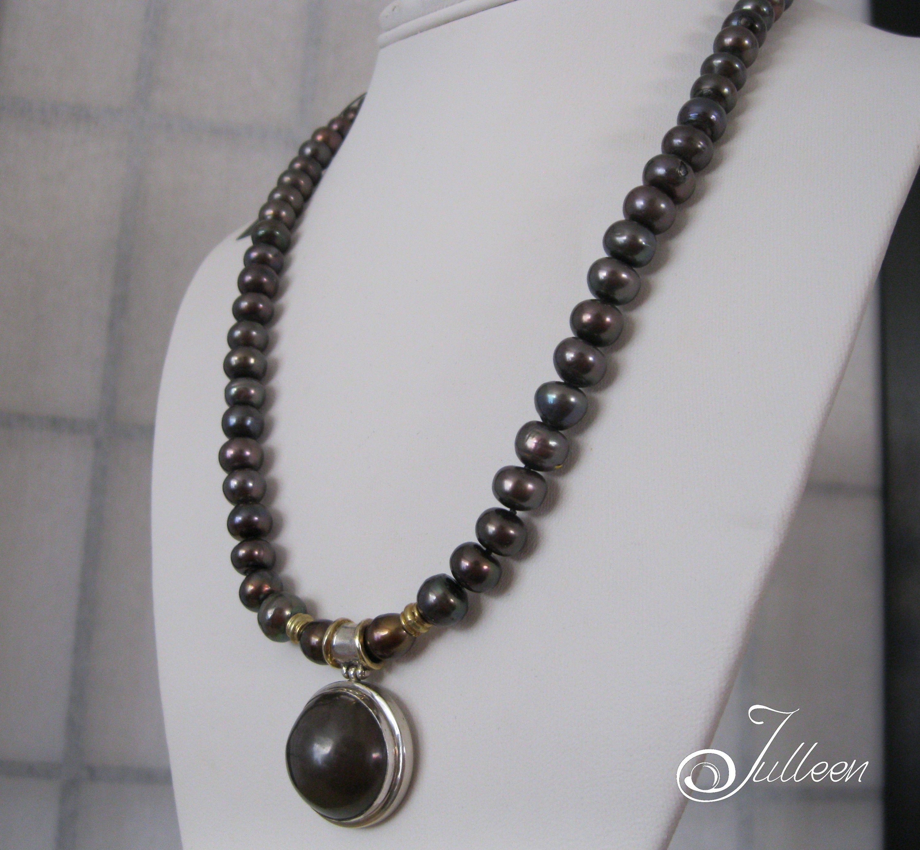 20 Mm Dark Chocolate Mabe, Black Cushion Pearl Necklace 18 1/2 Inch ...