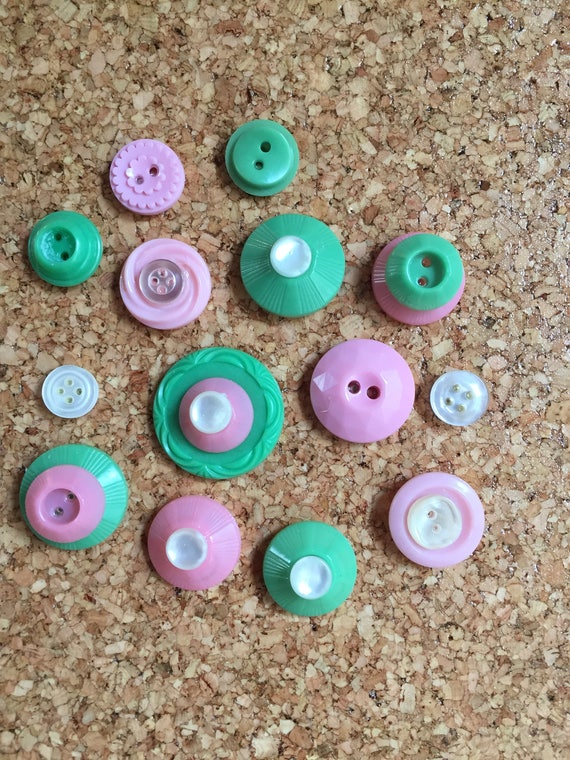 Button Push Pins Vintage Button Thumbtacks Push Pins Thumb Etsy