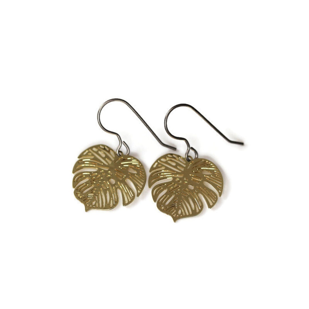 Small Monstera Leaf Cut Out Dangle Earrings on Hypoallergenic Titanium ...