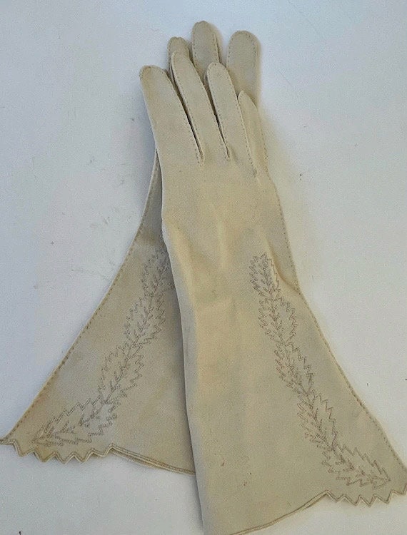 Gloves, Off-White Vintage Gloves, Embellished Gloves - Gem