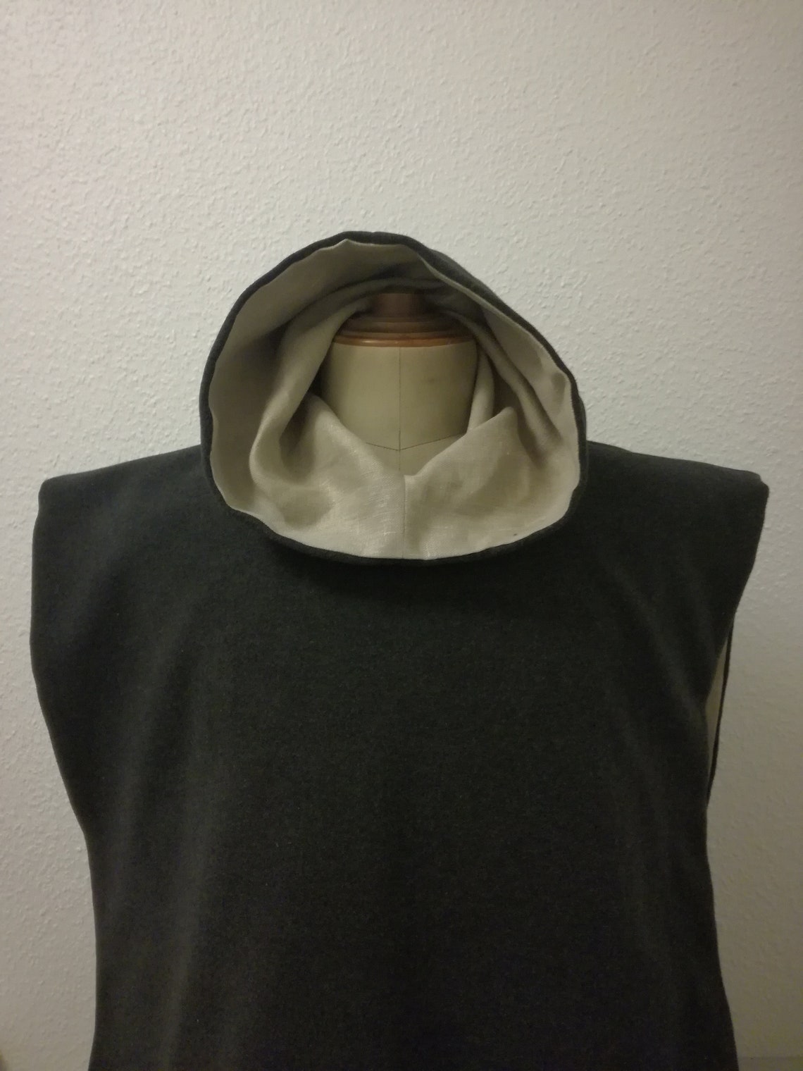 Grey surcoat made of wool fabric for medieval re-enactment. | Etsy