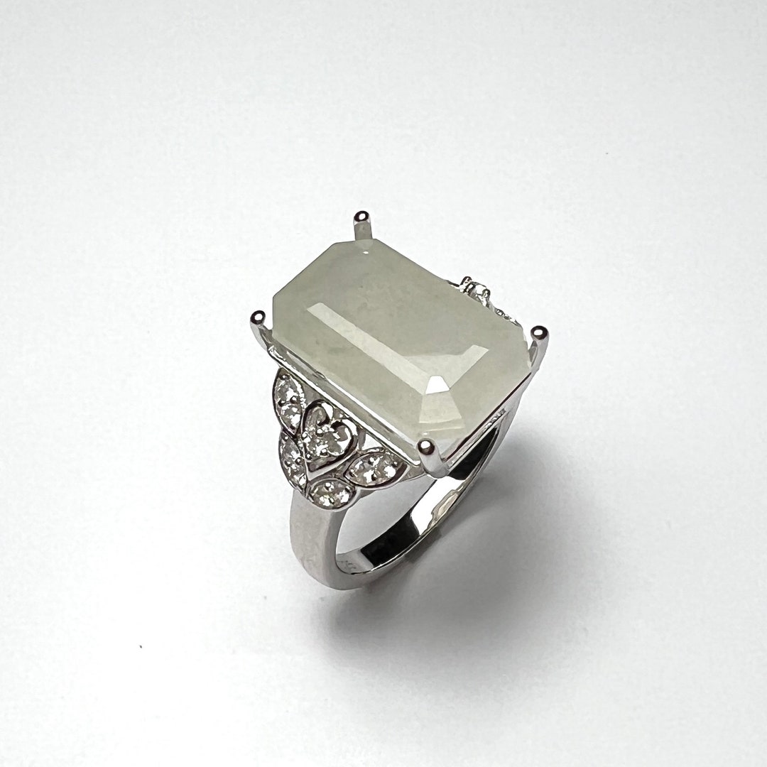 Certified 9.2ct Natural Grossular Garnet, Colourless White Cream 925 ...