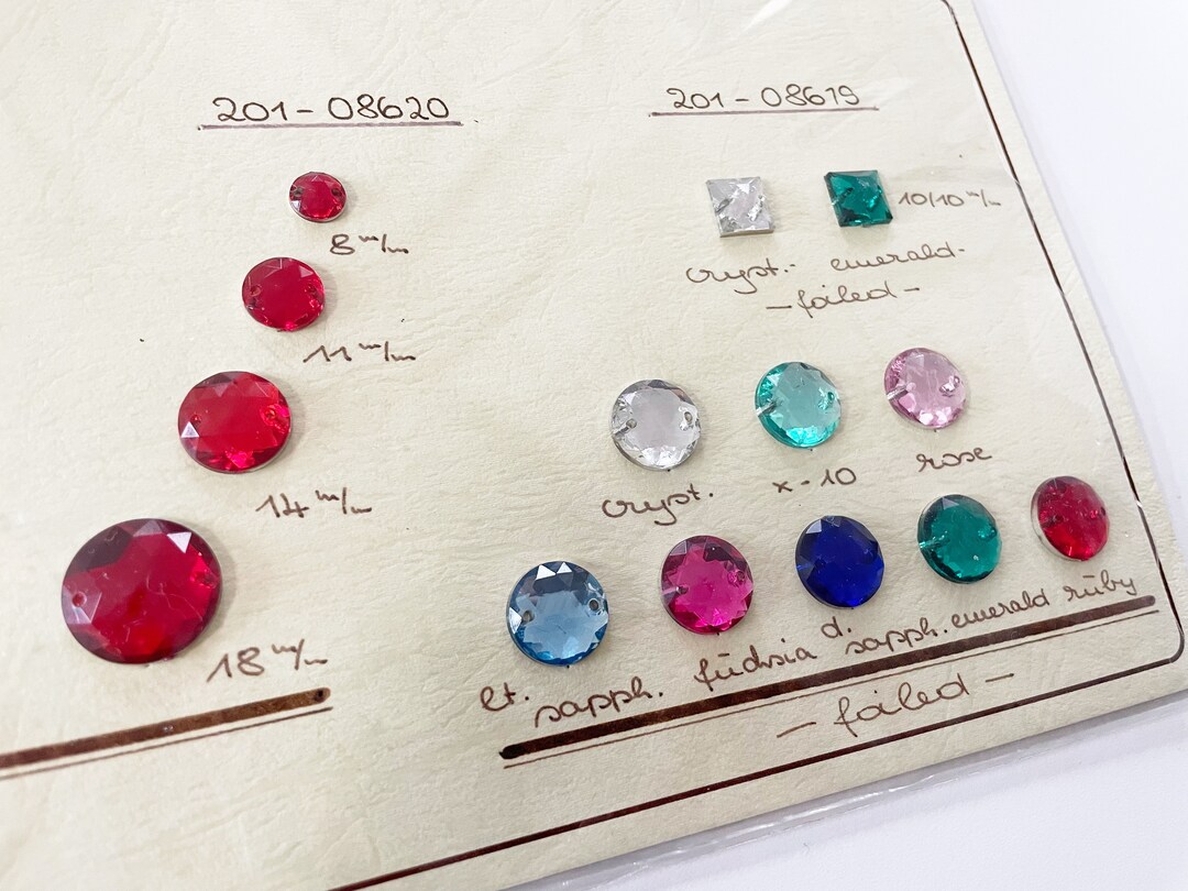 Vintage Multicoloured Faceted Crystal Foil Bead Sample Card Salesman ...
