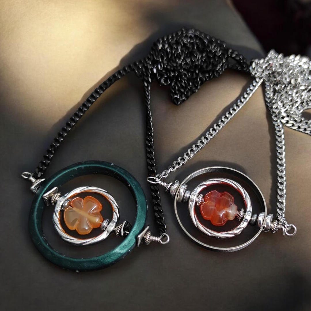 Girly Wearable Fidget Necklace Skin Peaking Discreet Spinner Women ADHD ...