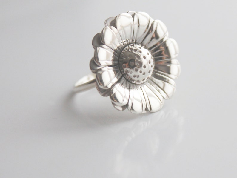 Handmade Silver Daisy Ring. Spring Ring. Flower Silver Ring. - Etsy