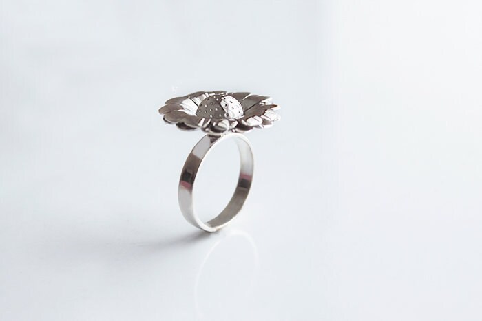 Handmade Silver Daisy Ring. Spring Ring. Flower Silver Ring. - Etsy