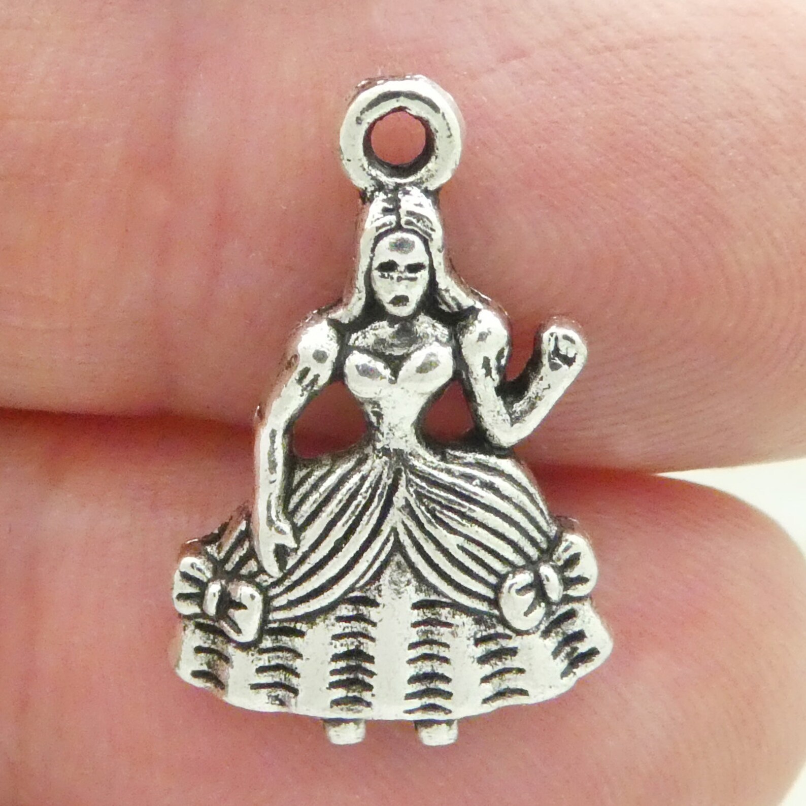 10 Silver Princess Charm Quinceanera Favors 21x14mm by TIJC | Etsy