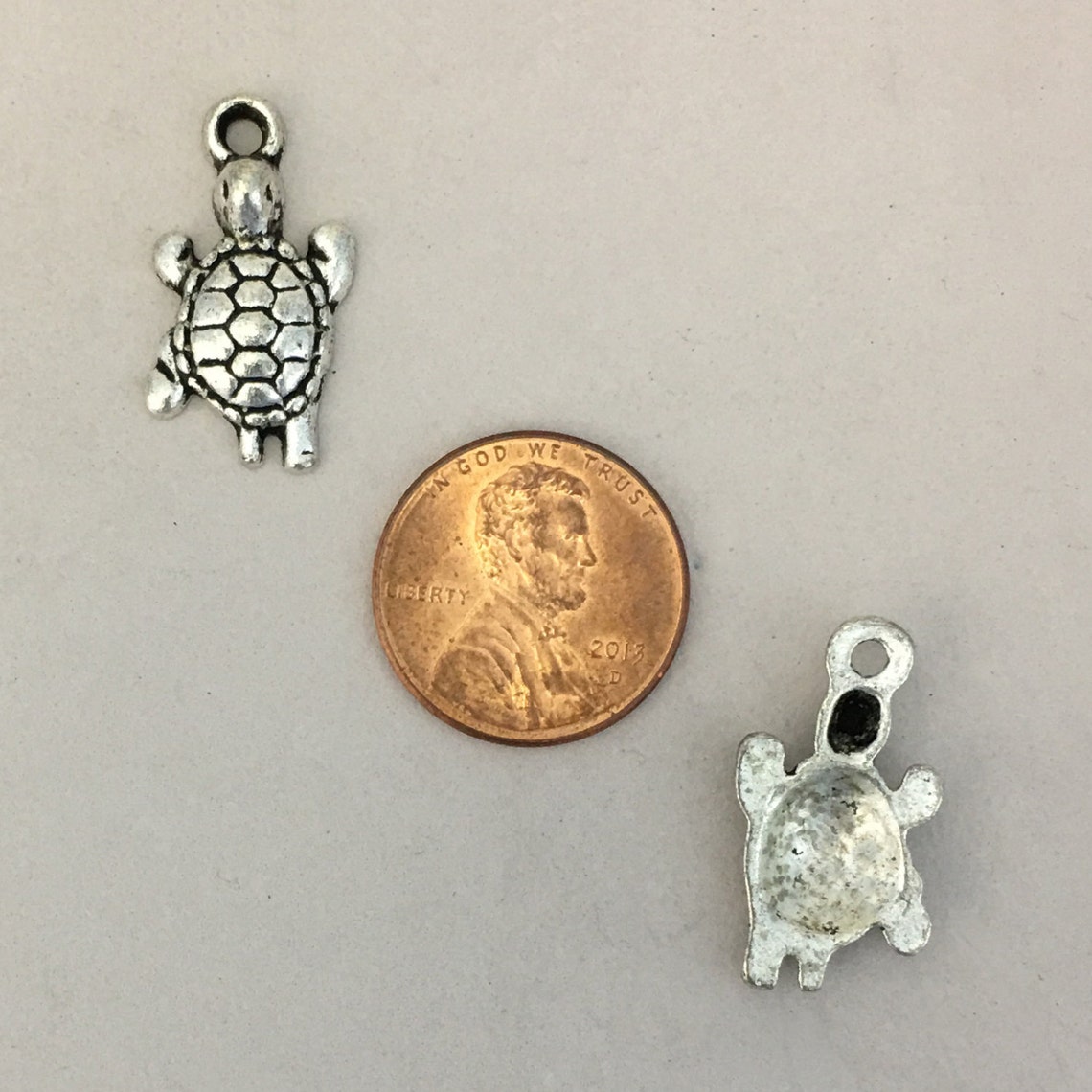 10 Silver Turtle Charm Pendant 22x12mm by TIJC SP0258 - Etsy