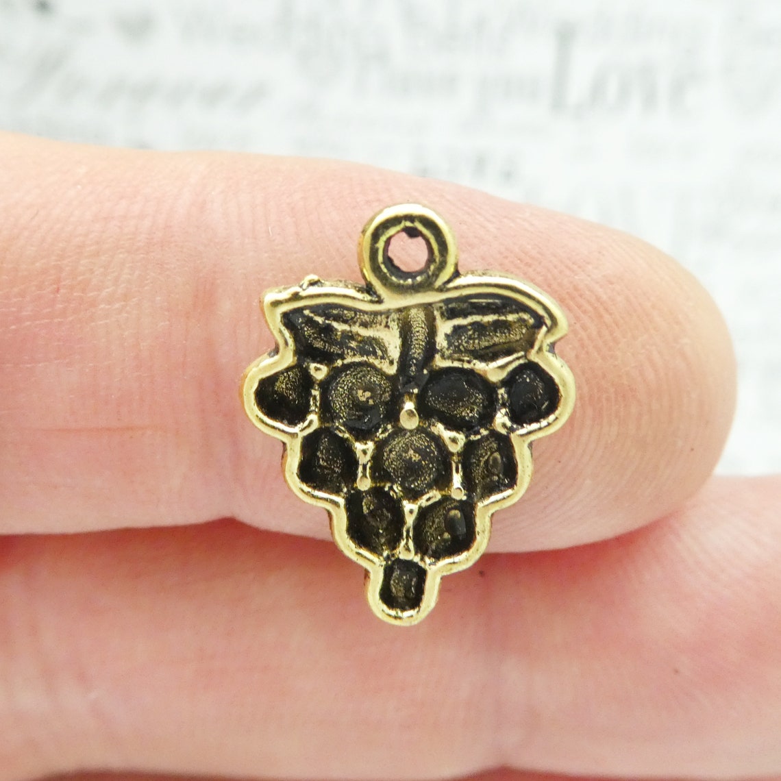 10 Grape Cluster Charm Gold by TIJC SP1781 - Etsy