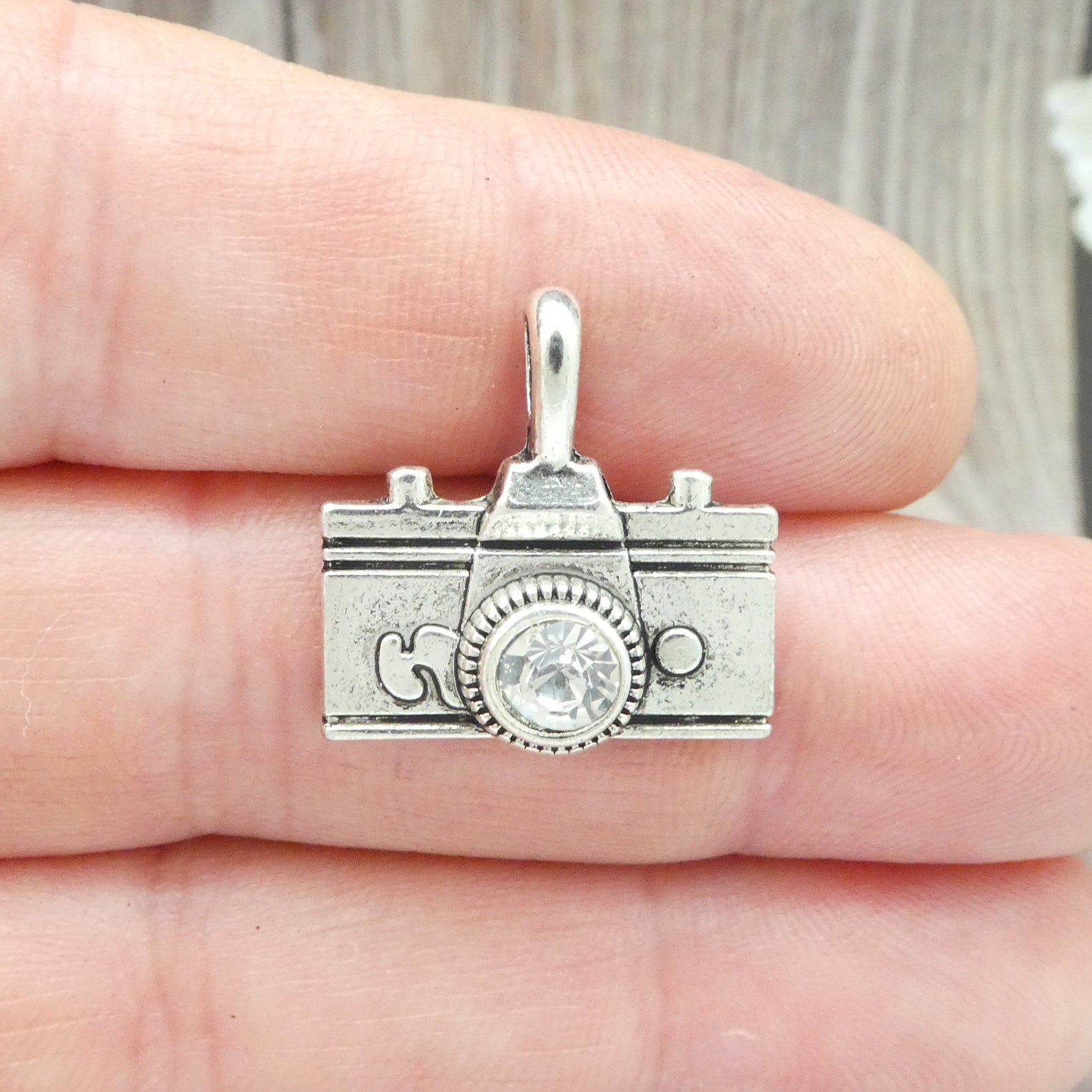 5 Silver Camera Charm With Crystal by TIJC SP0249 | Etsy