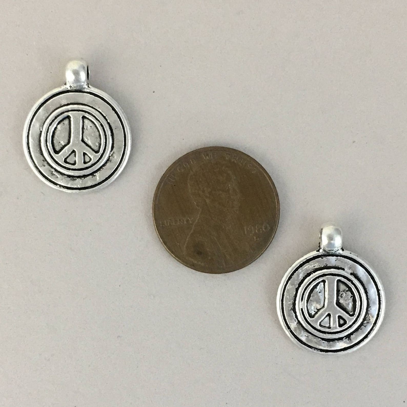 BULK 30 Silver Peace Sign Charm Pendant 20x16mm by TIJC | Etsy