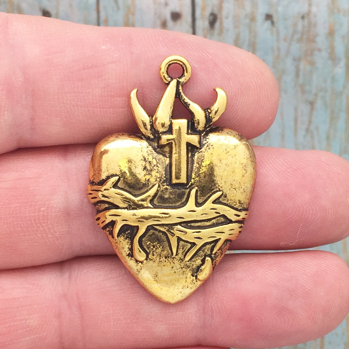 BULK 3 Sacred Heart Charm Pendant Gold by TIJC SP1637B - Etsy