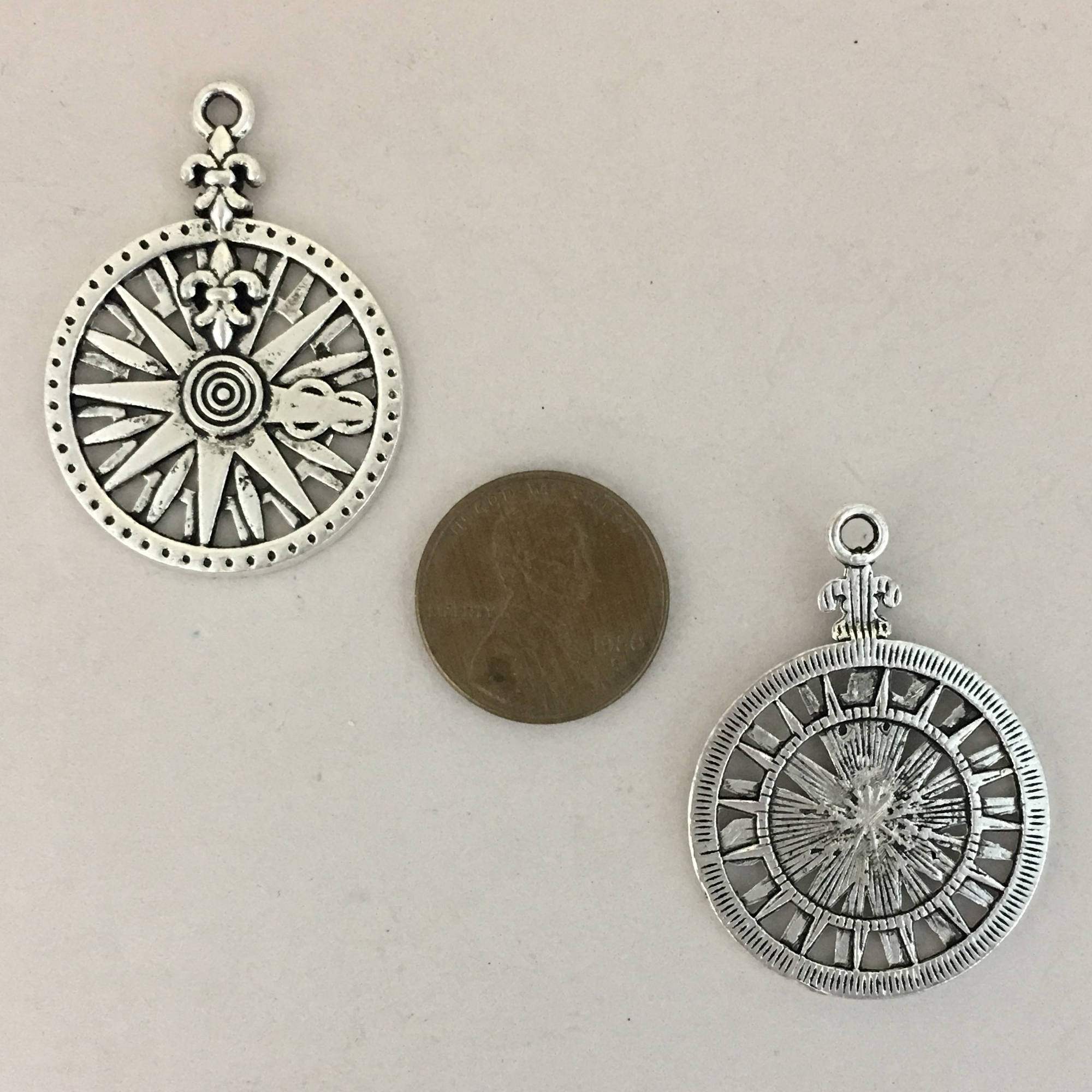BULK 12 Compass Charm Pendant Silver SP0907B - Etsy