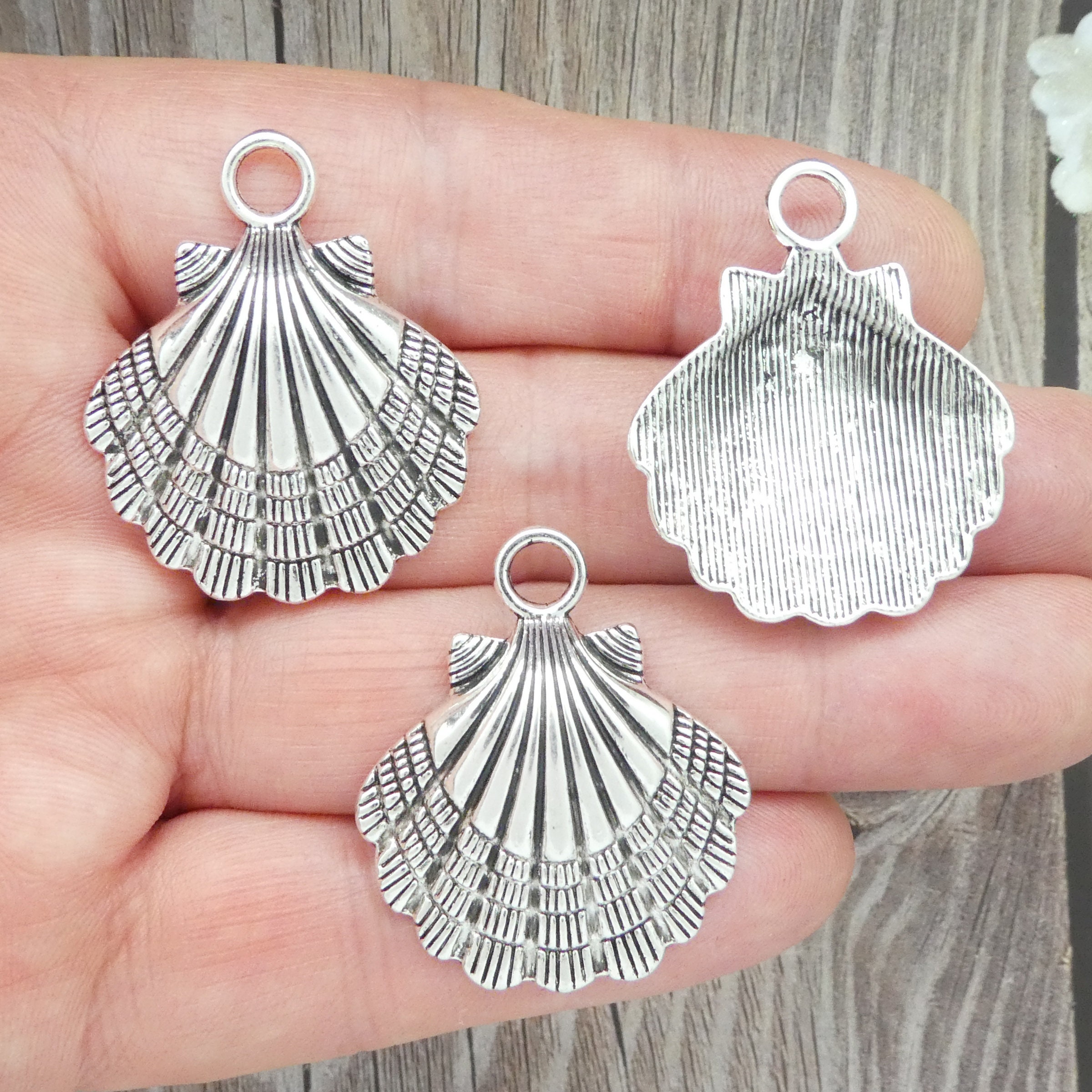 4 Silver Sea Shell Charm Pendant 36x30mm by TIJC SP1203 | Etsy